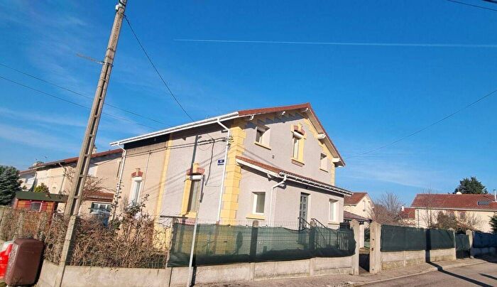 Maison à louer - La-Roare les Granges, Roche-la-Molière - 4 pièces - 3 chambres