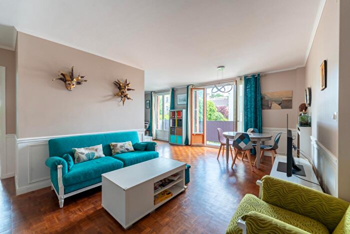 Appartement 4 pièces à vendre à Ville-dAvray