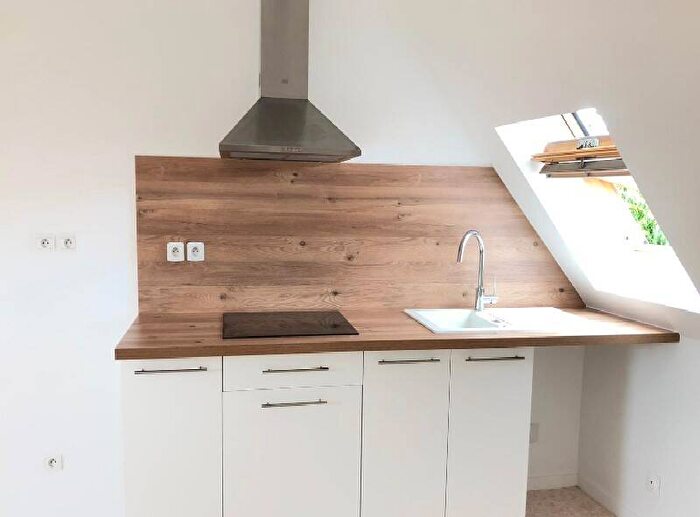 Cires-lès-Mello : Appartement 2 pièces à louer