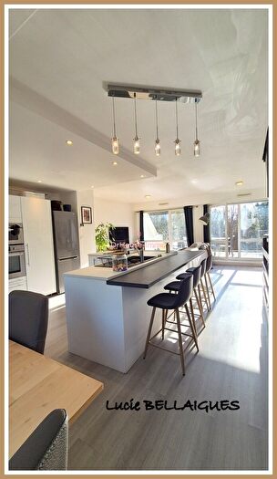 Maison à vendre - Saint-Julien-les-Villas - 4 pièces - 3 chambres