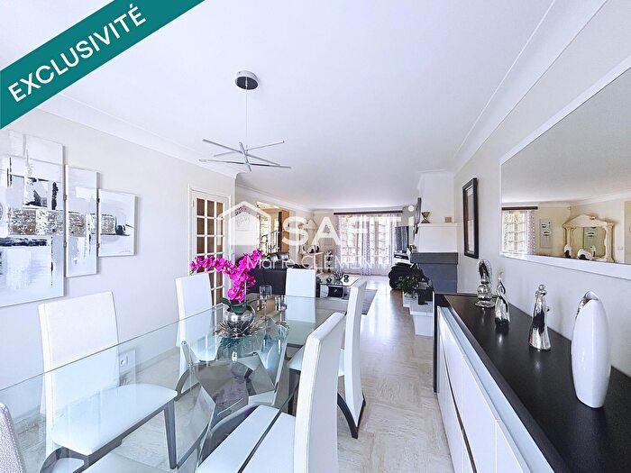 Maison à vendre - Pontault-Combault, Mairie, Rouxel - 7 pièces - 5 chambres