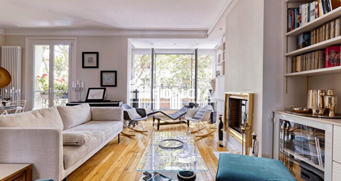 Paris 16ème, Auteuil-Nord, Jasmin, Mirabeau : Appartement 4 pièces à vendre