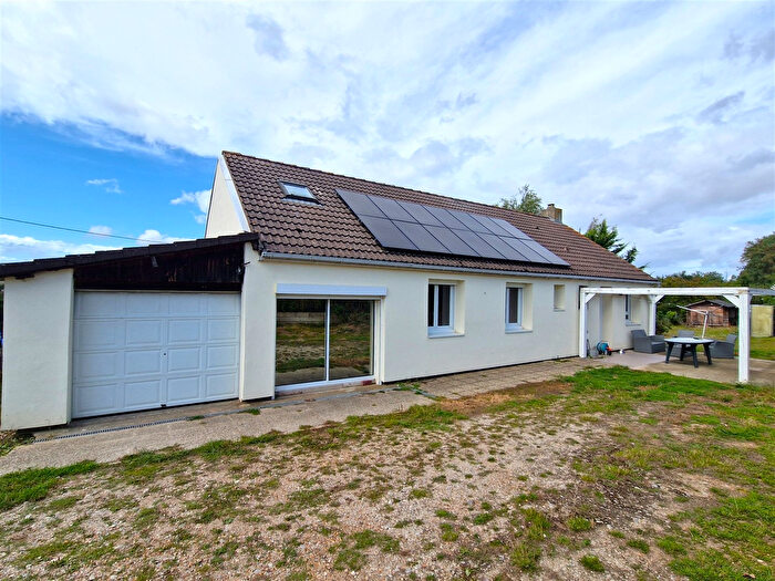 Tillières-sur-Avre : Maison 4 pièces à vendre