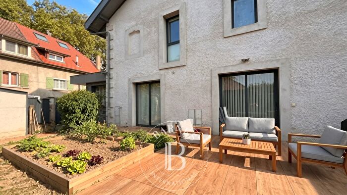 Maison 5 pièces à vendre à Douvaine