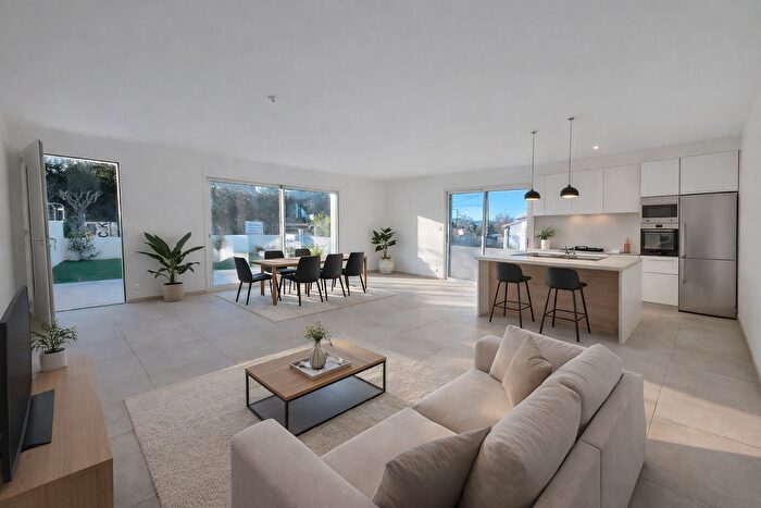 Maison à vendre - Pailhès - 4 pièces - 3 chambres