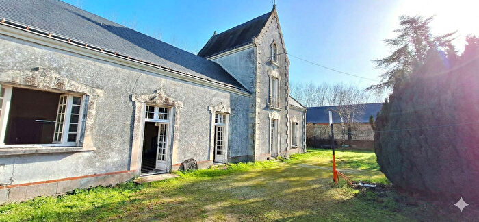 Maison à vendre - Jaulnay - 6 pièces - 4 chambres