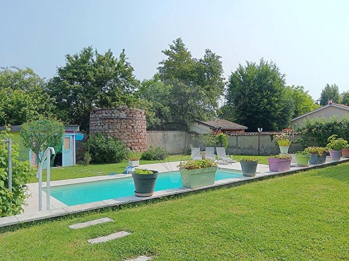Maison 10 pièces à vendre - Charentay