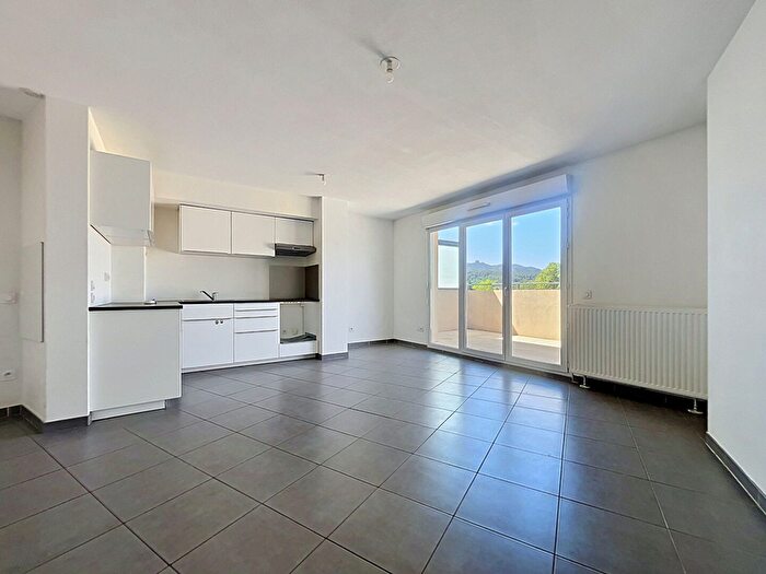 Appartement 3 pièces à vendre - Gardanne, Aires