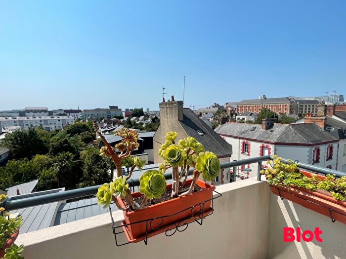 Quartiers Sud-Ouest, Sainte-Thérèse - Appartement 3 pièces à vendre