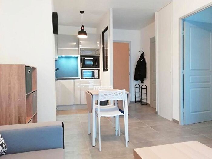 Appartement 2 pièces à Césarches, à louer