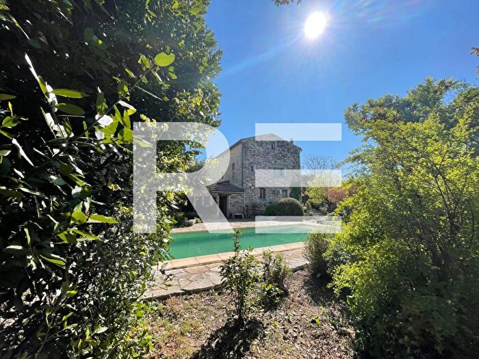 Collorgues : Maison 8 pièces à vendre
