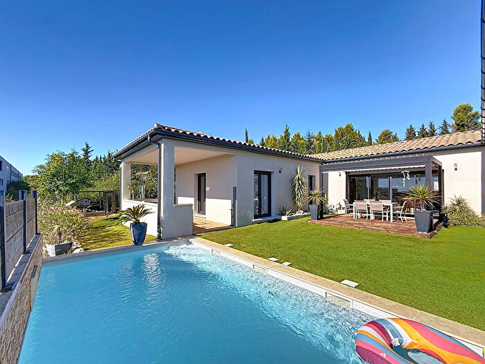 Maison 7 pièces à Rochefort-du-Gard, à vendre