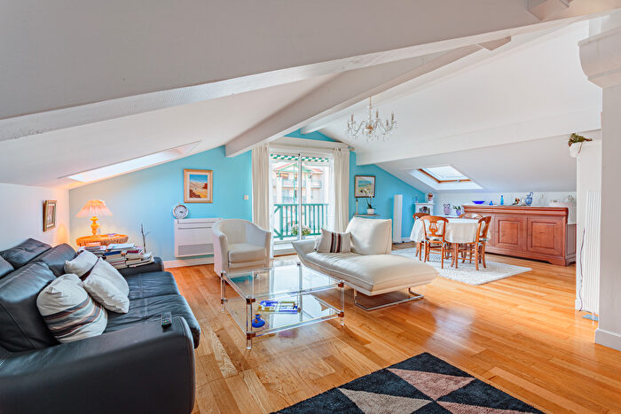 Appartement à vendre - Biarritz, Centre-ville Est - 4 pièces - 3 chambres