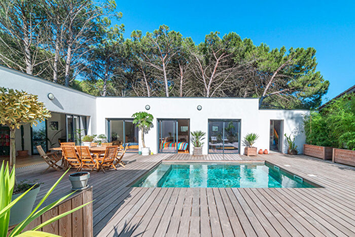 Maison 6 pièces à Aigues-Mortes, à vendre