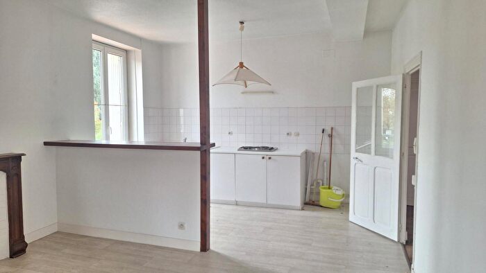 Appartement à louer - Nontron - 3 pièces - 2 chambres