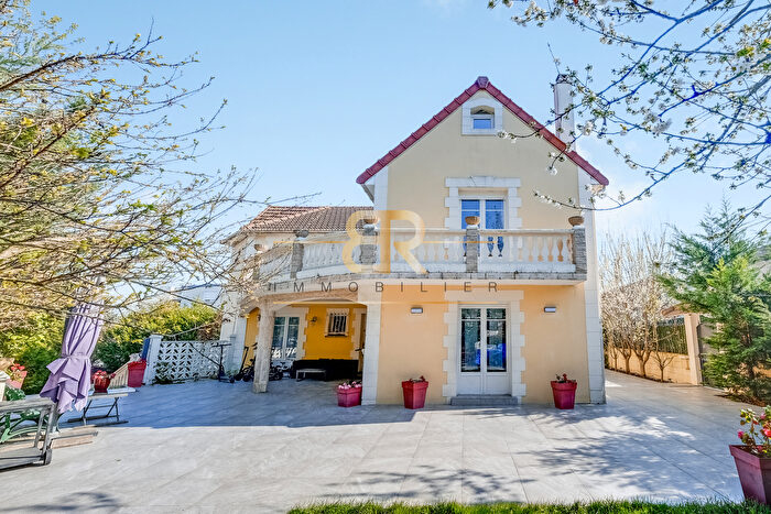 Maison à vendre - Noisy-le-Sec, Haut Goulet - 8 pièces - 5 chambres