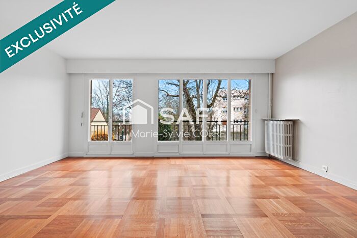 Appartement à vendre - Saint-Germain-en-Laye, Hennemont - 6 pièces - 4 chambres