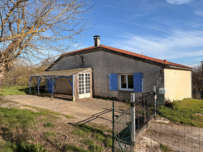 Maison à vendre - Saint-Julien-les-Rosiers - 4 pièces - 3 chambres