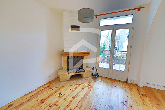 Maison à louer - Nanterre, Plateau - 7 pièces - 4 chambres