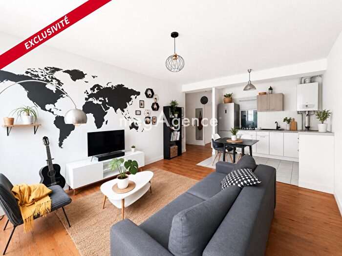 Saint-Étienne, La Terrasse, Bel Air, Bergson, Carnot : Appartement 3 pièces à vendre