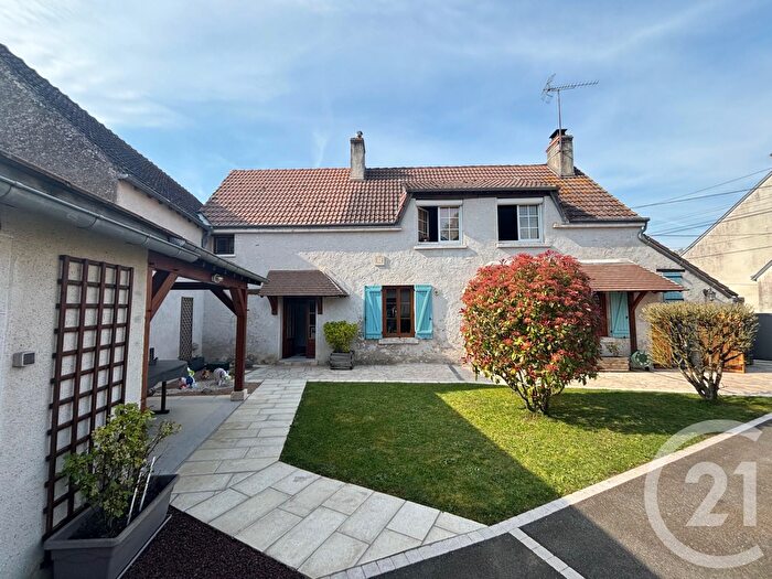 Maison à vendre - Cravant - 6 pièces - 3 chambres