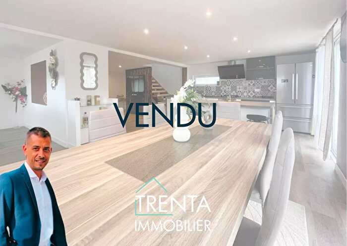 Maison à vendre - Voiron, Souillet, Vouise, Belvédère - 5 pièces - 3 chambres