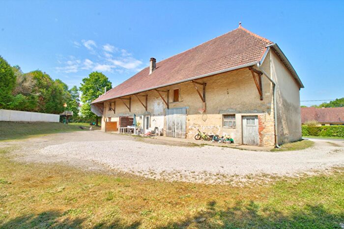 Maison à vendre - Vaudrey - 9 pièces