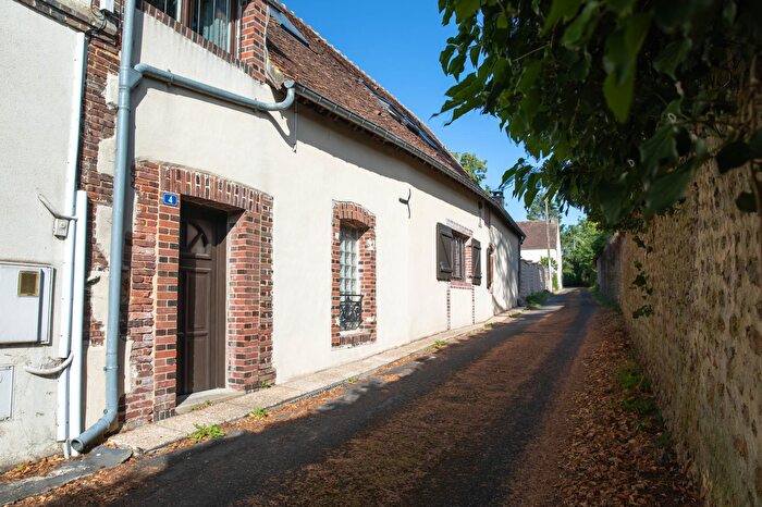 Maison à vendre - Saint-Maurice-lès-Charencey - 6 pièces - 3 chambres