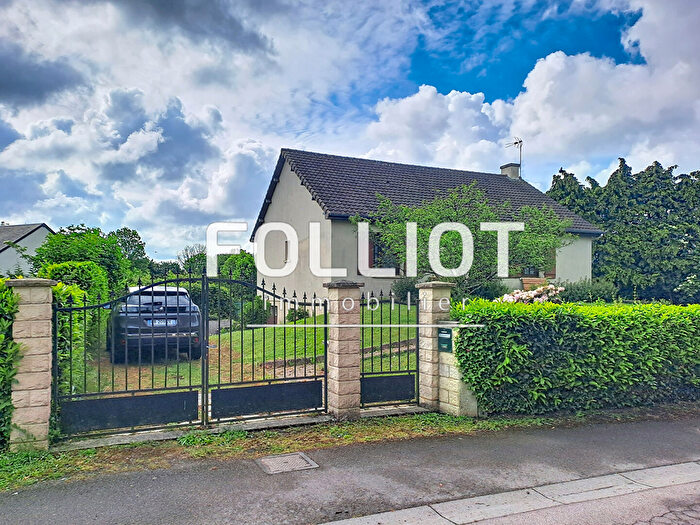 Maison 4 pièces à vendre à Les Champs-de-Losque