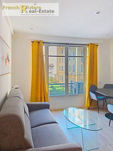 Appartement 2 pièces à louer à Carré d'Or, Nice
