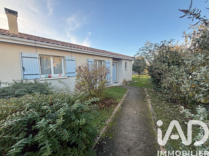 Maison à vendre - Saint-Denis-de-Pile - 5 pièces - 4 chambres