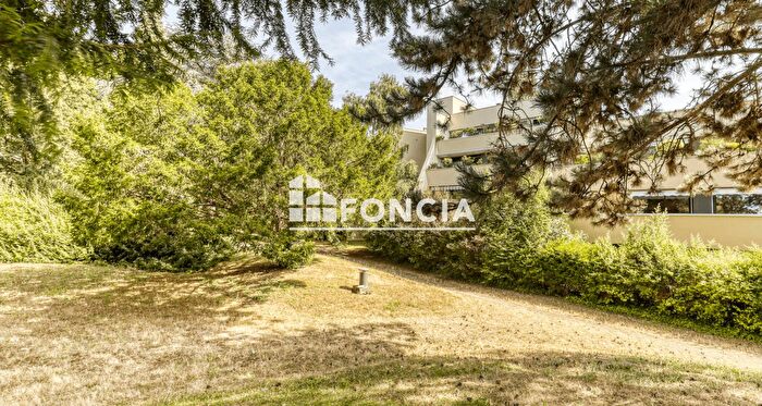 Verrières-le-Buisson, Gros Chênes, Noisette, Tombeau de Molé : Appartement 2 pièces à vendre