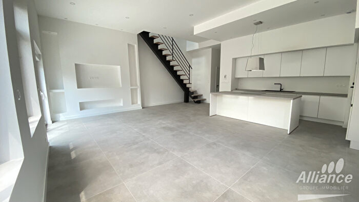 Maisons à vendre et appartements à louer - 3