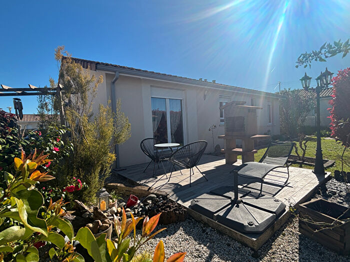 Maison à vendre - Vayres - 4 pièces - 3 chambres