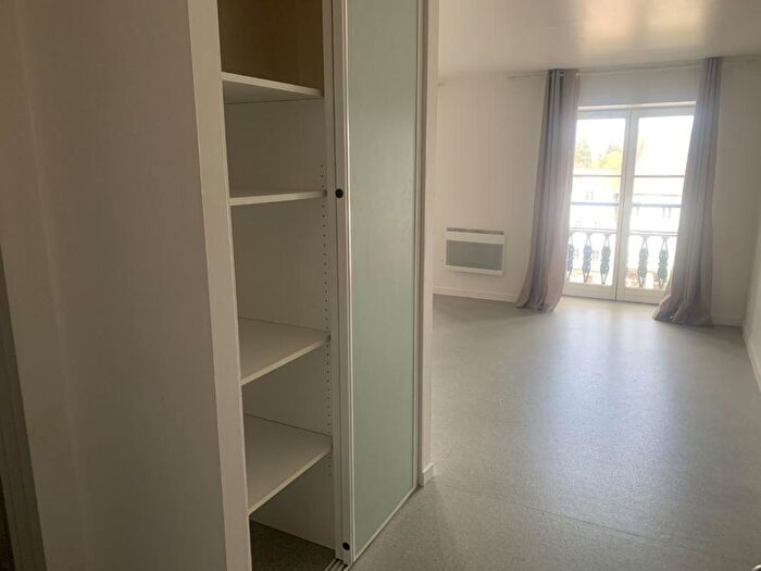 Appartement 2 pièces à Lamballe, Centre-ville, à louer