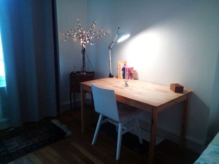 Appartement à louer - Hôtel de Ville-Planchette, Levallois-Perret - 2 pièces - 1 chambre