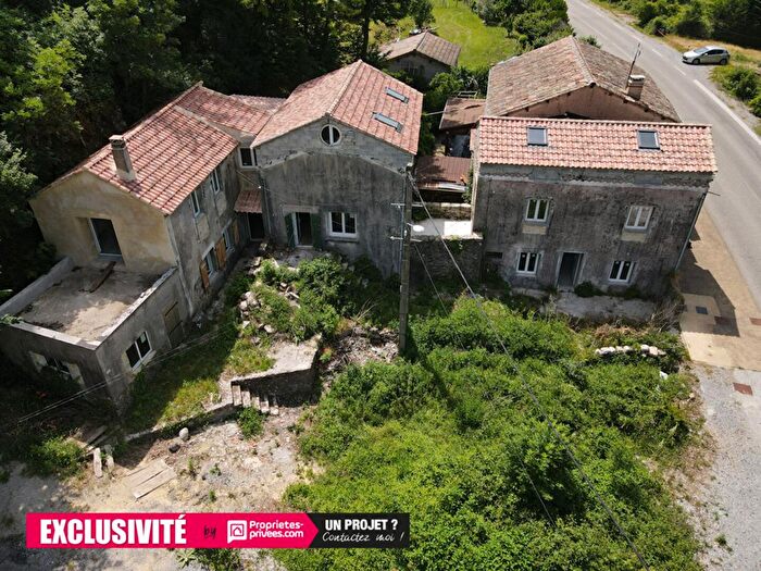 Maison à vendre - Barnas - 9 pièces - 4 chambres