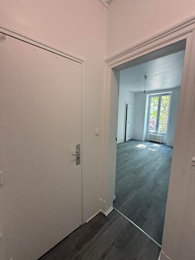 Paris 18ème, La Chapelle, Marx Dormoy : Appartement 3 pièces à louer
