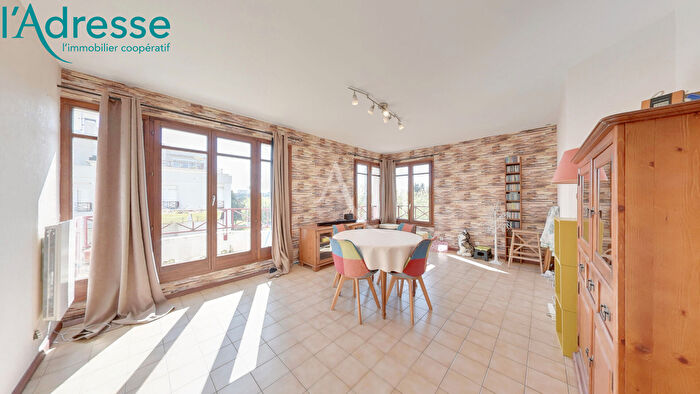 Appartement 3 pièces à Noisy-le-Grand, Sud, à vendre