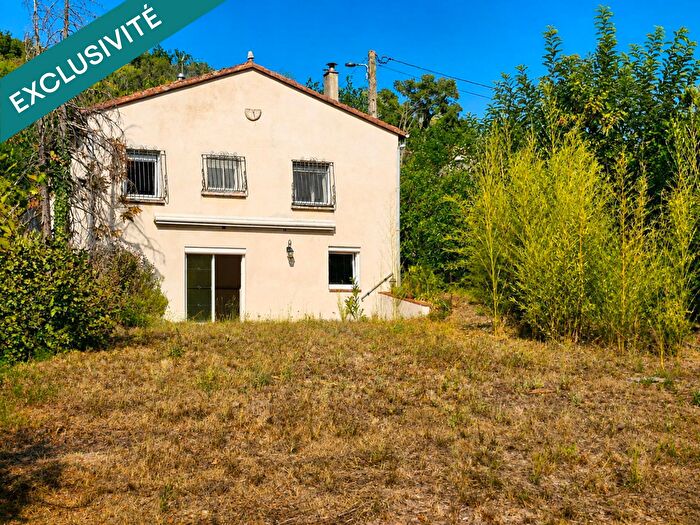 Maison 4 pièces à vendre à Reynès