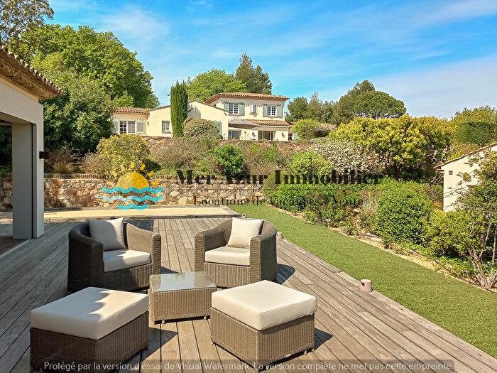 Maison à vendre - Grimaud - 10 pièces - 8 chambres