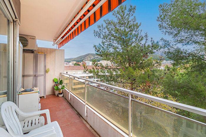 Appartement à vendre - Marseille e , Saint-Tronc - 5 pièces - 4 chambres