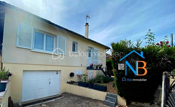 Maison 4 pièces à Coulanges-sur-Yonne, à vendre