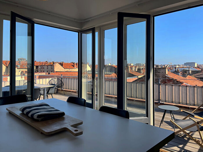 Appartement à louer - Toulouse, Les Carmes-Esquirol - 3 pièces - 2 chambres