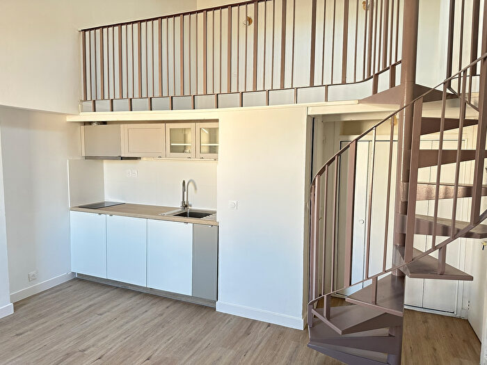 Appartement à louer - Montpellier, Comédie - 1 pièce - 1 chambre
