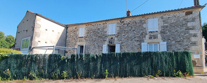 Maison 5 pièces à vendre - Marsais-Sainte-Radégonde