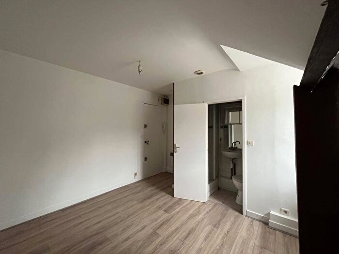 Carmes Sud, Orléans - Appartement 1 pièce à louer