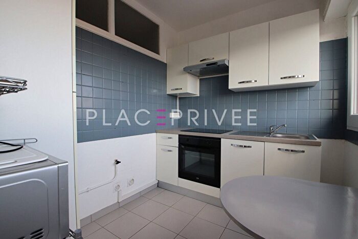 Appartement à louer - Mon Désert-Jeanne dArc, Nancy - 1 pièce