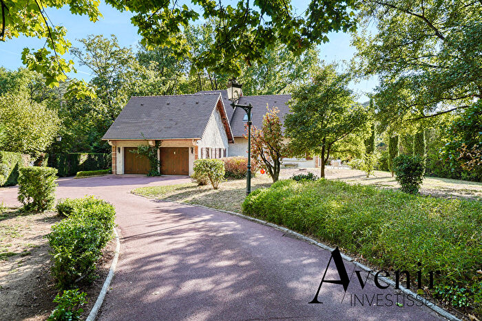 Maison 9 pièces à vendre à Écully, Les Serres, Vivier