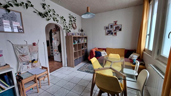 Maison à vendre - Darnétal - 4 pièces - 3 chambres